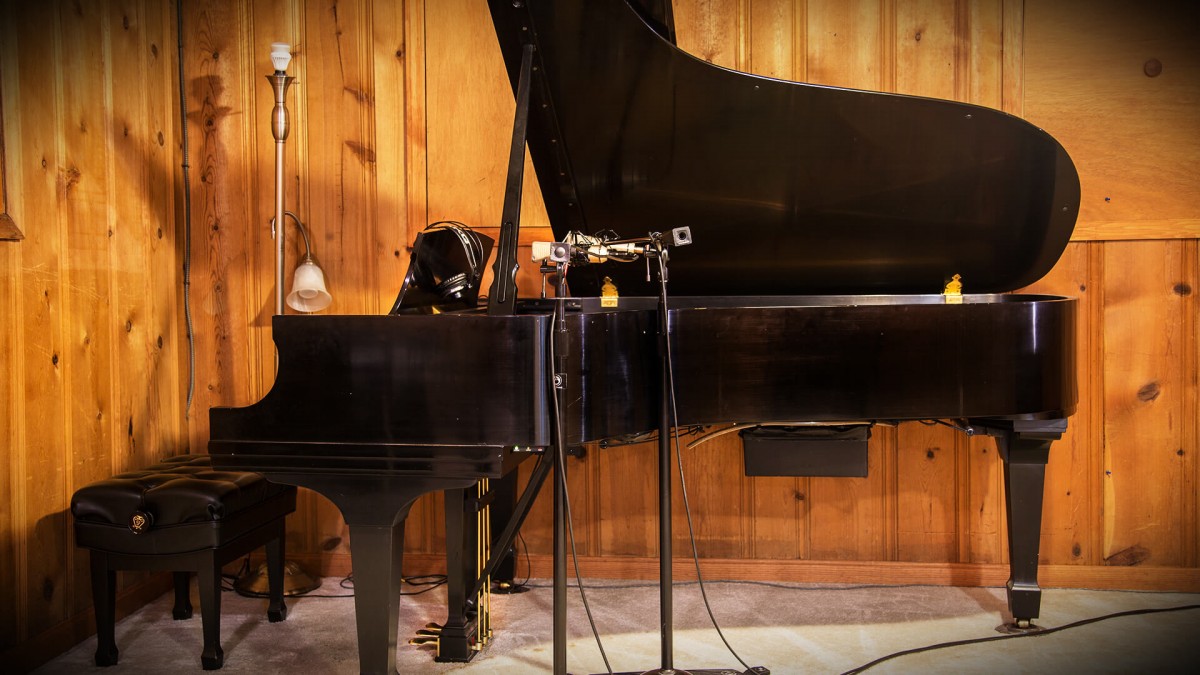 Silver Spring Recording Studio in Maryland | Blue House Productions